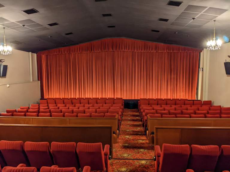 Lake Cinema – The independent cinema in Boolaroo, NSW